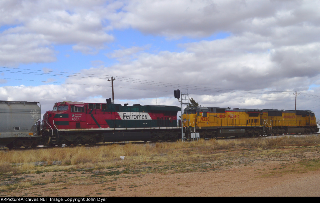 FXE 4697 uo 9320 up 4506